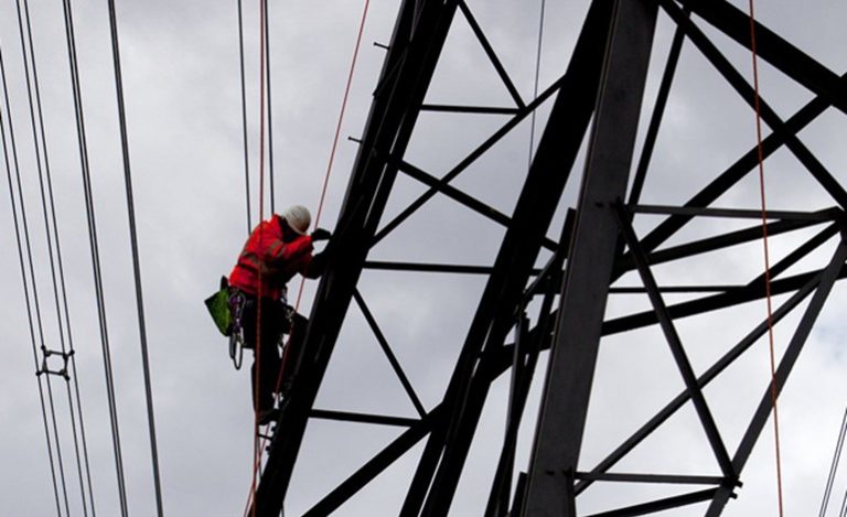 NESO Extends Grid Connection Evidence Deadline Amid Portal Issues ...